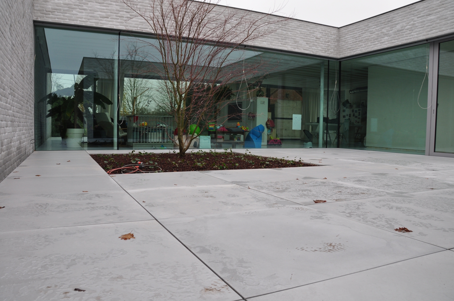 Moderne tuin laten aanleggen - Moderne tuinen voorbeelden - Tuin modern.